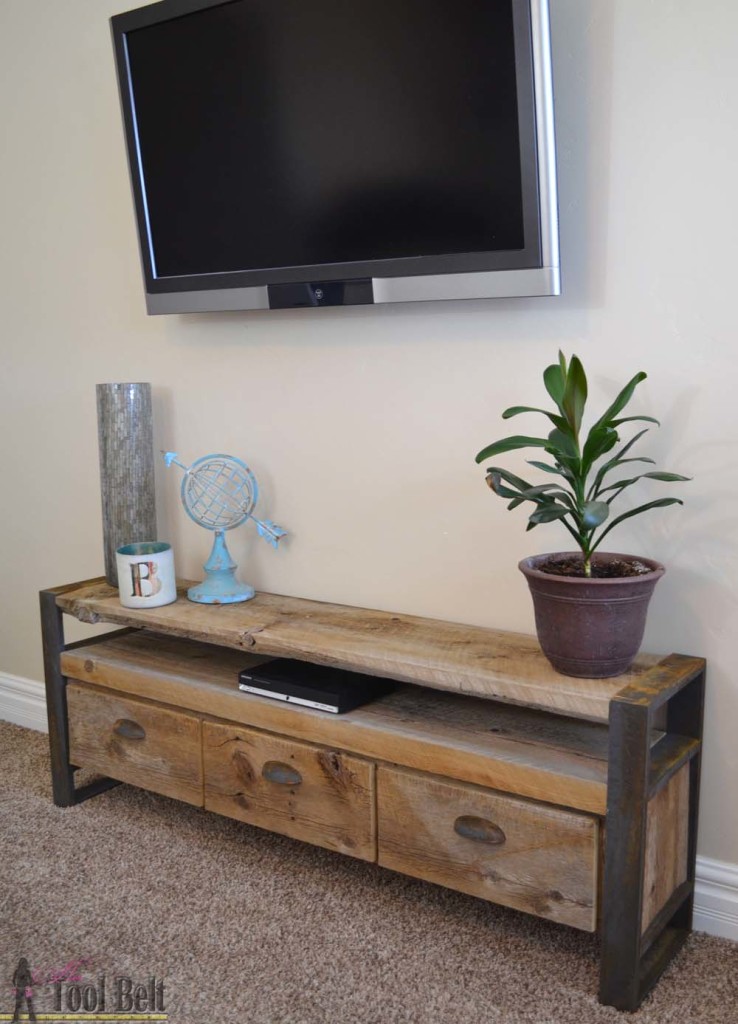 Rustic media console - finished - Her Tool Belt